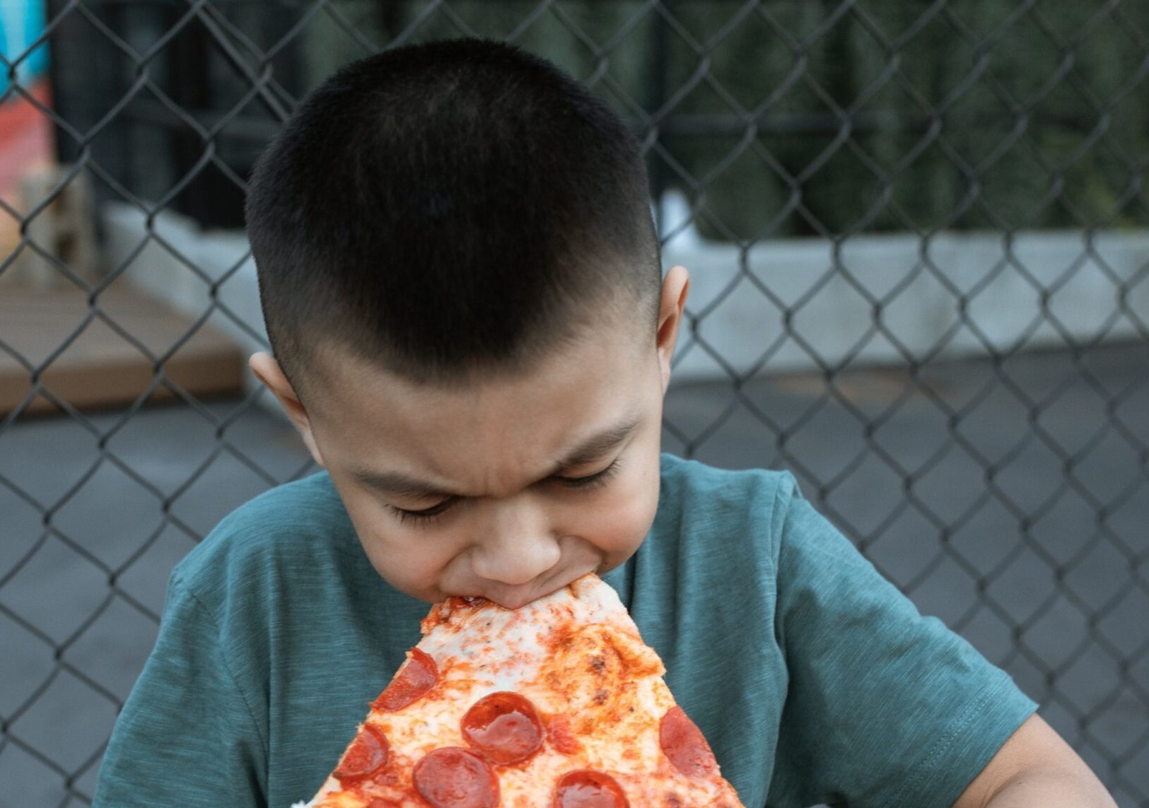 Are Your Kids Eating Too Much Junk Food? - parentztalk.com