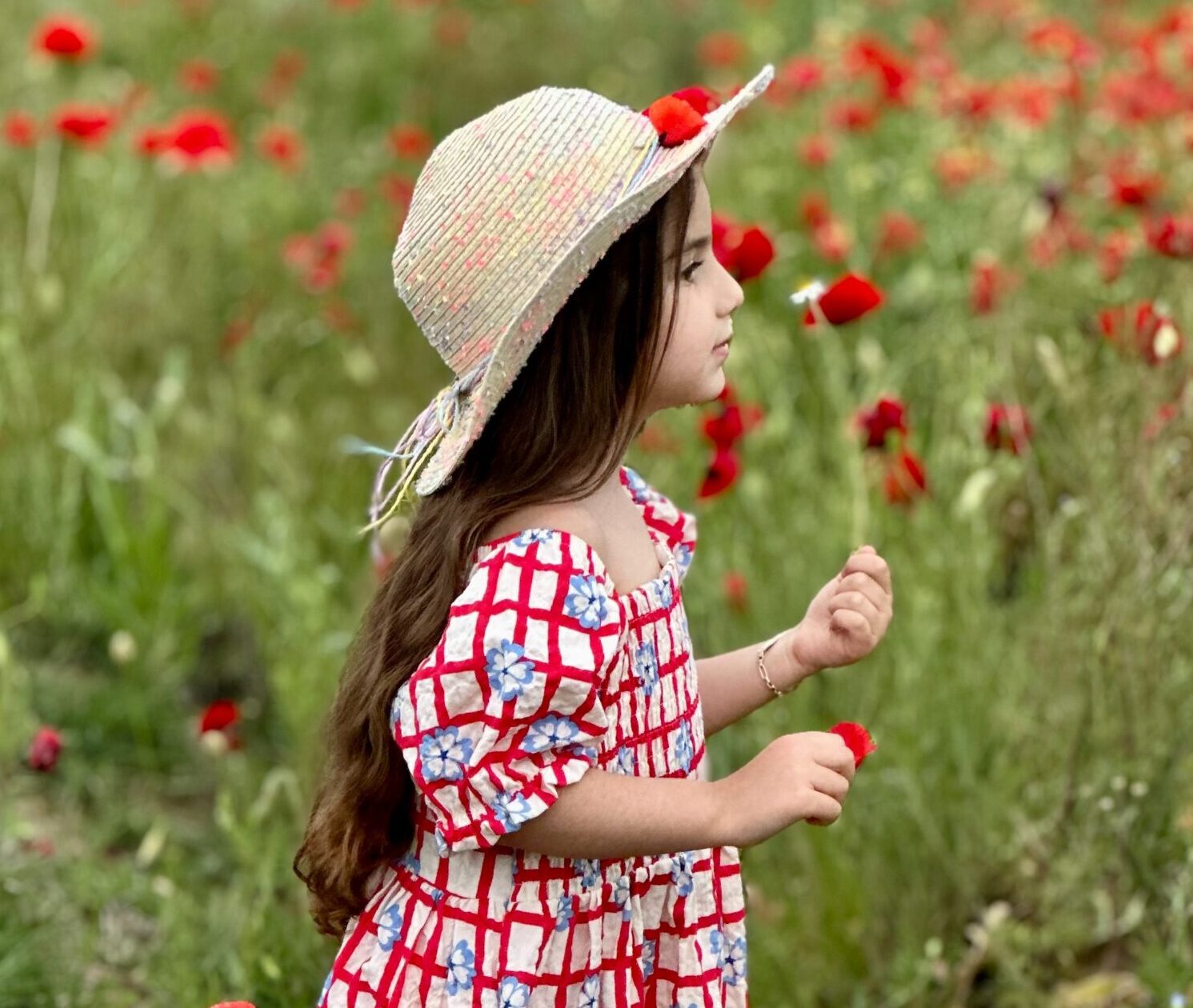 5 Reasons to Encourage Your Kids to Wear a Hat This Summer ...