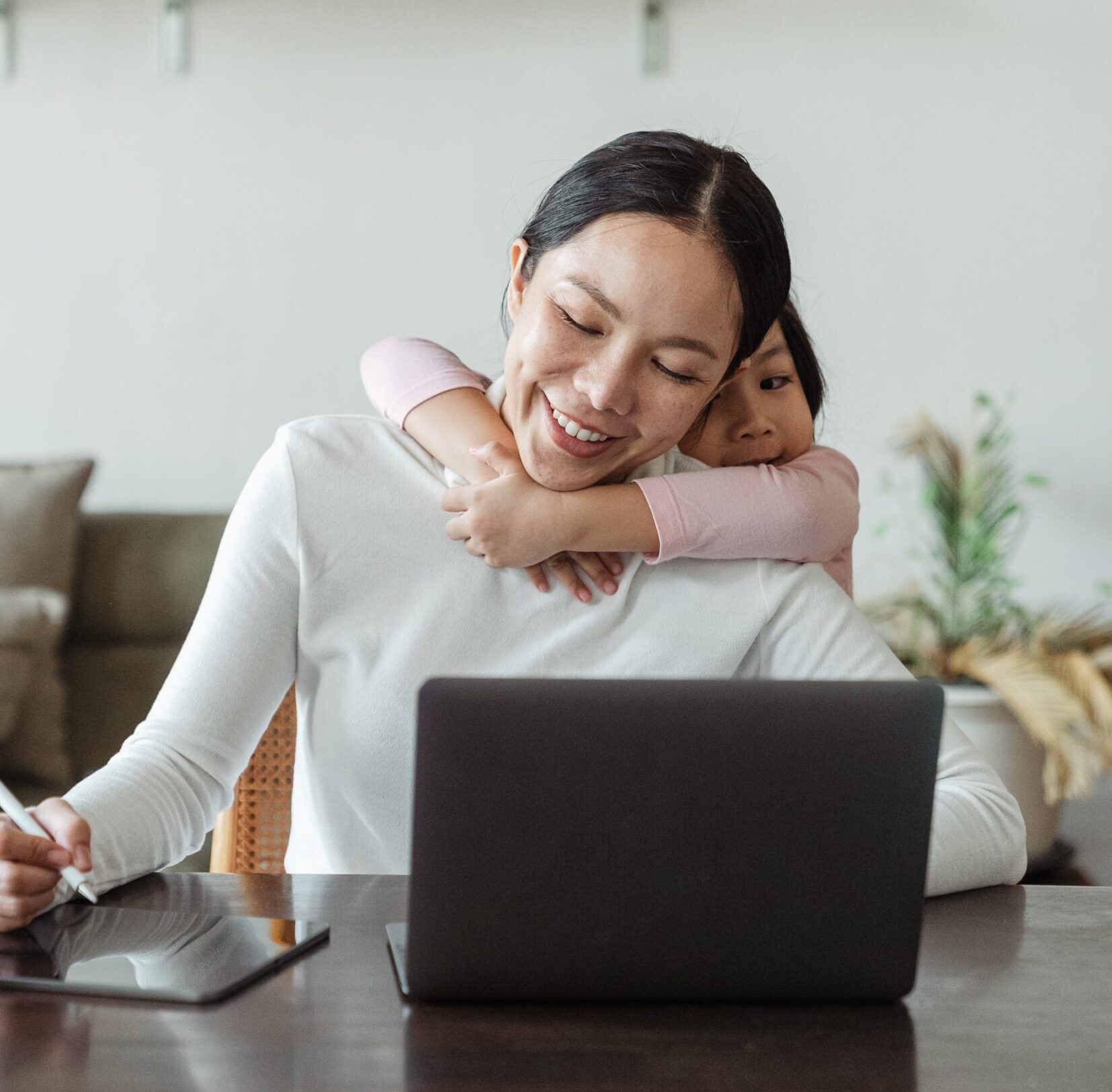 The Benefits of Working Professionally With Your Child - parentztalk.com