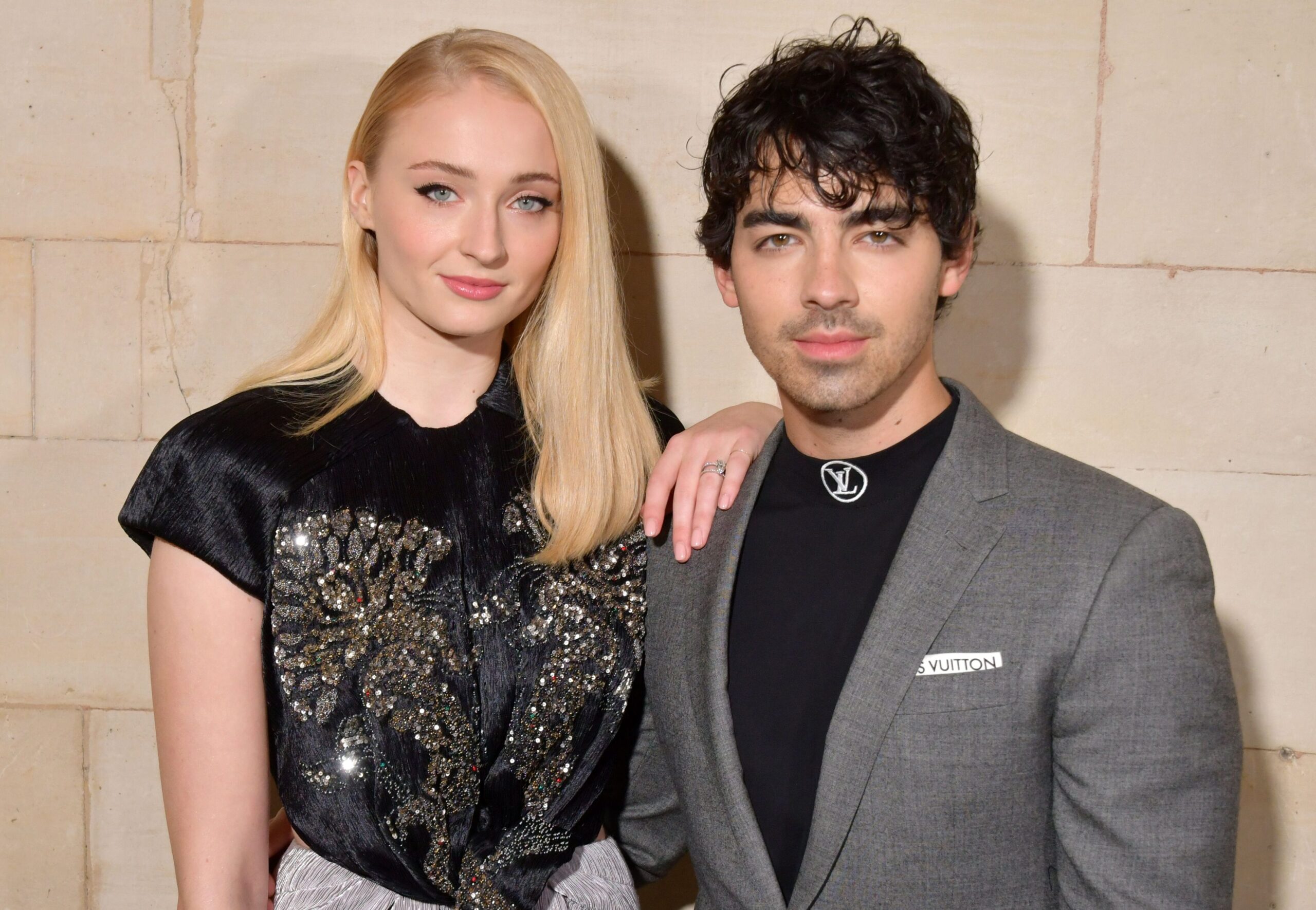 Joe Jonas and Sophie Turner Reach Temporary Custody Agreement for Their Daughters - parentztalk.com