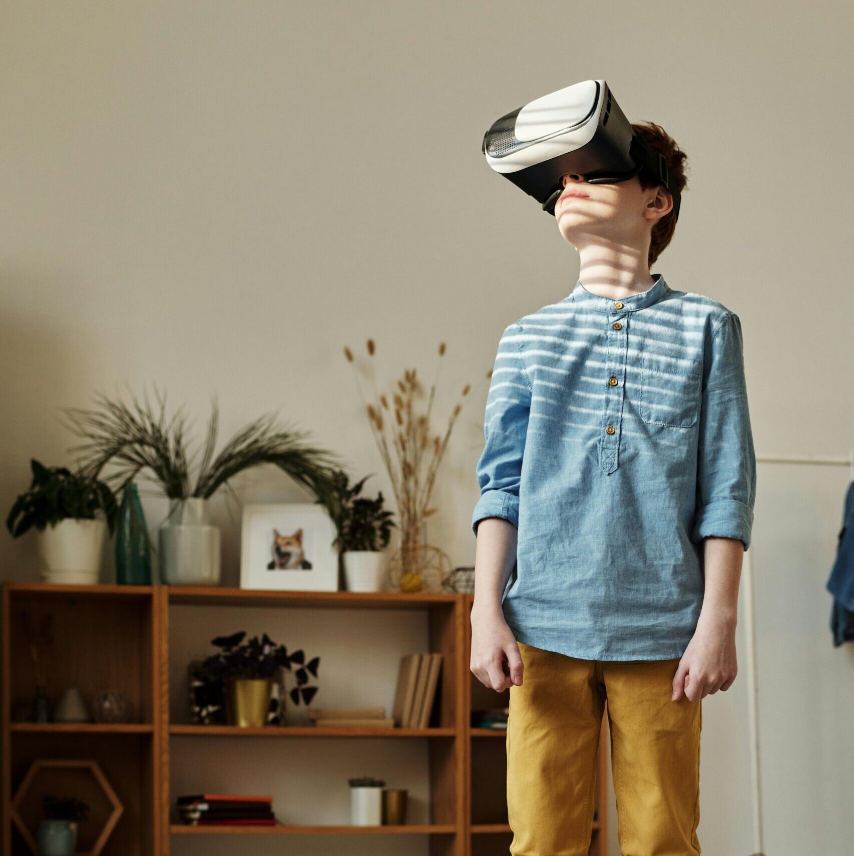 These VR Headsets Will Transport Your Kids to New Worlds - parentztalk.com